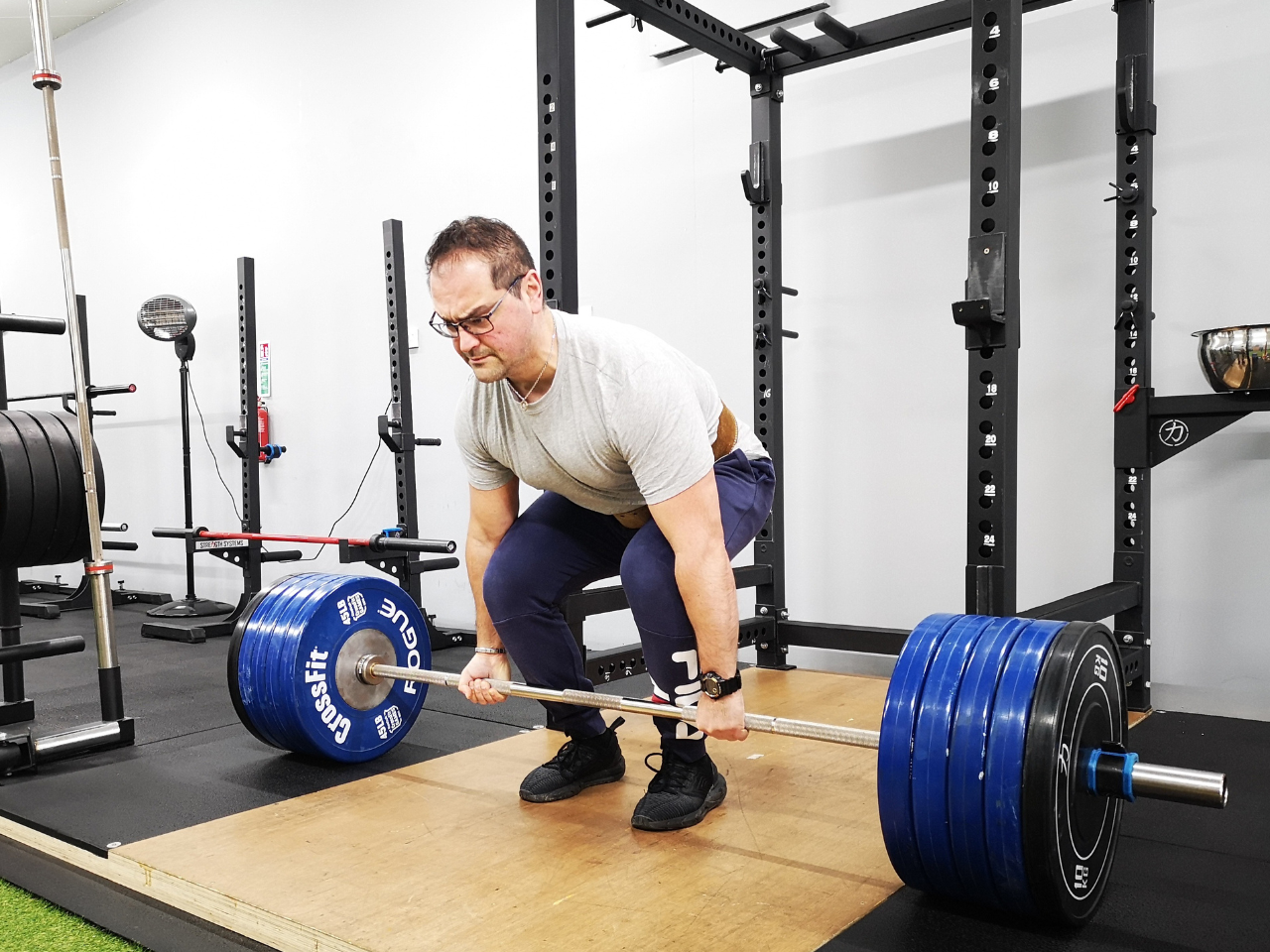 10 BEST Exercises for INCREDIBLE Body Strength (Sets and Reps Included ...